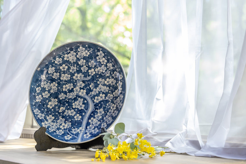 Vase “Oume” Arita porcelain